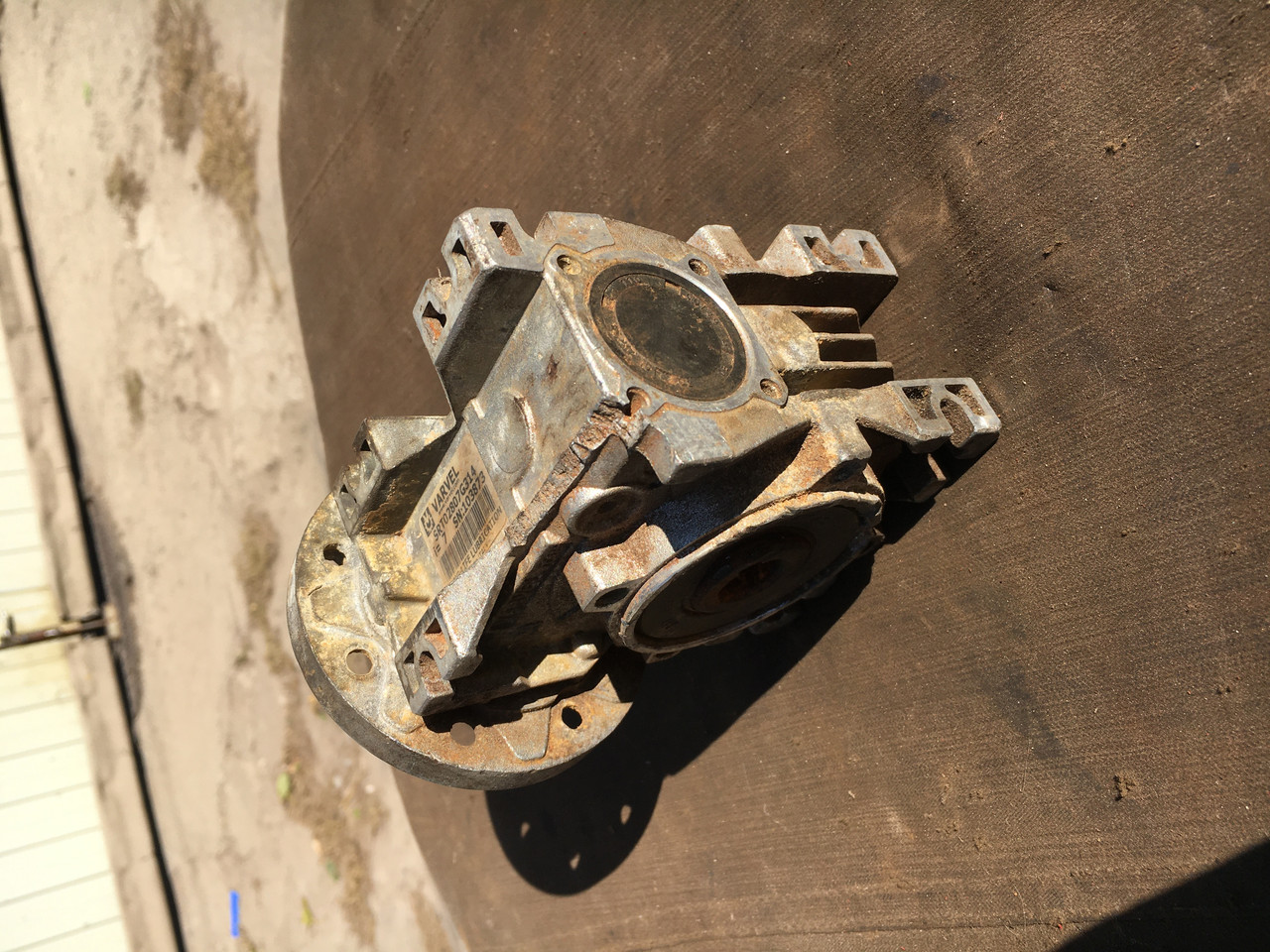 Редуктор черв'ячний Varvel SRT 28 1:7 G3 AC14 Італія (ID#1491382089 ...