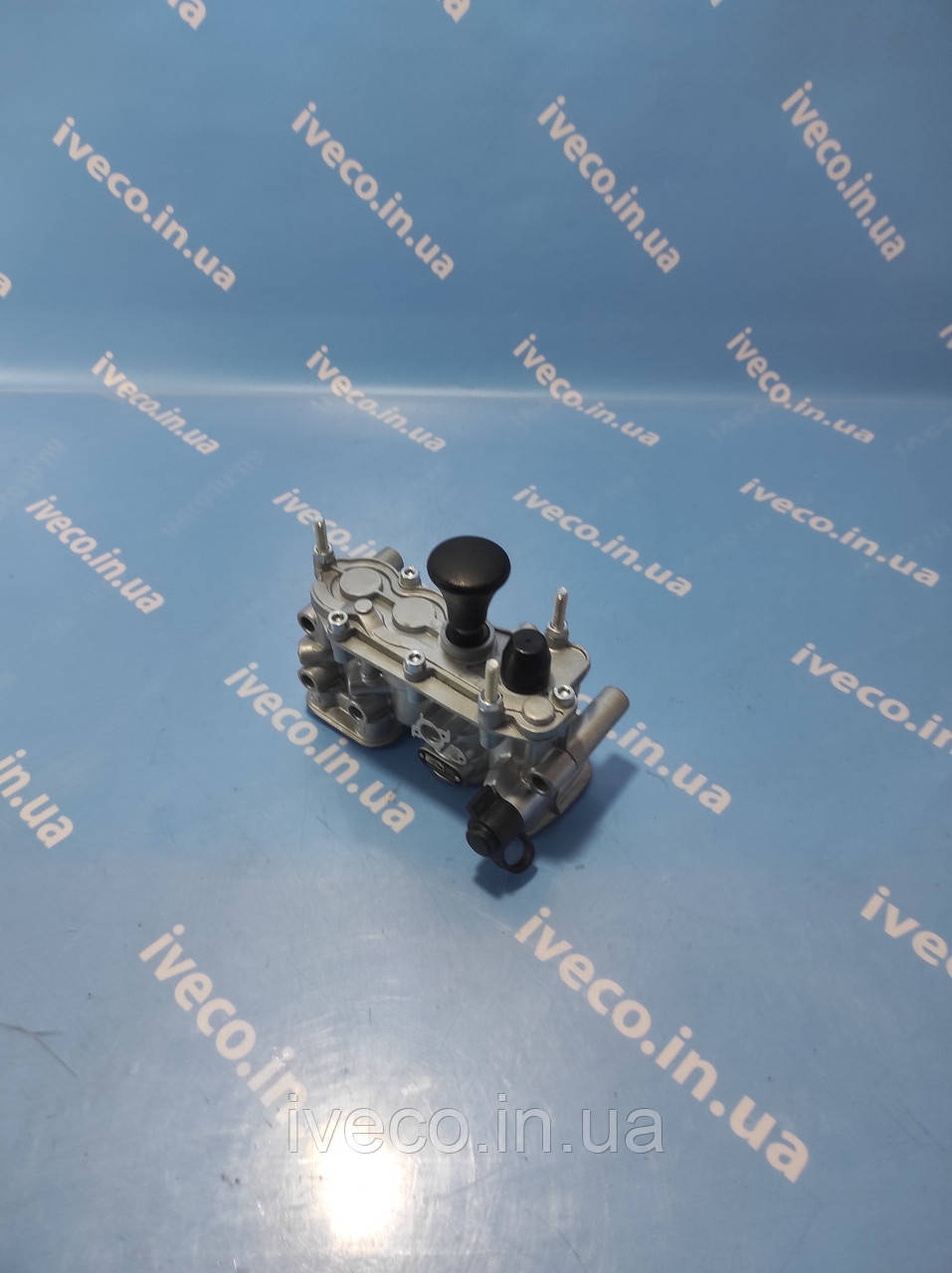 Кран подъема оси прицепа пневматический DAF FREHAUF MAN SAF SCANIA ...