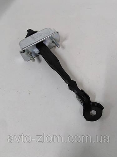 Купить Ограничитель передней двери Opel Astra J. 13270665., цена 748 ...