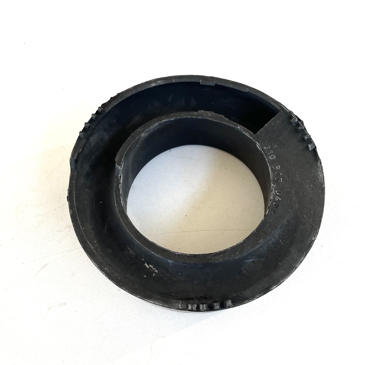 Вставка задней пружины Mercedes W210 17мм: купить, описание Avtosvit