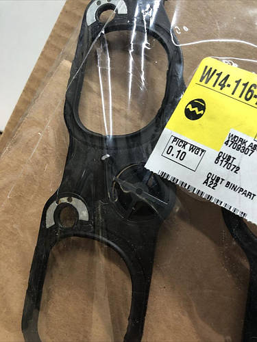 Купити Прокладки впускного колектора GM 12691199 3.6L Buick LaCrosse ...