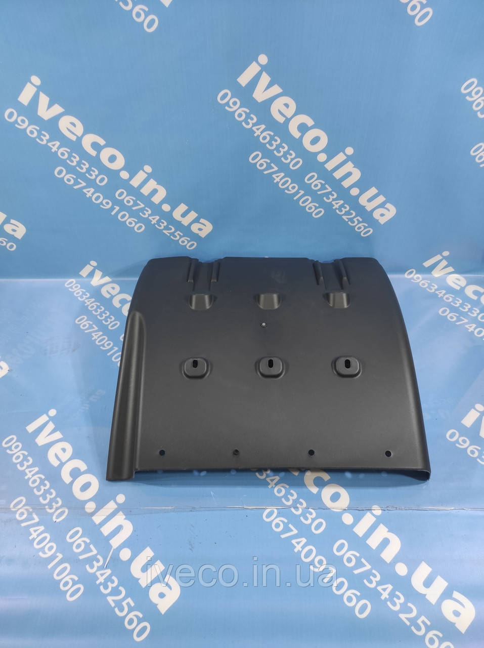 Крило пластик SCANIA 4 зад лев / прав перед 76×37×70мм 1357599, ціна ...