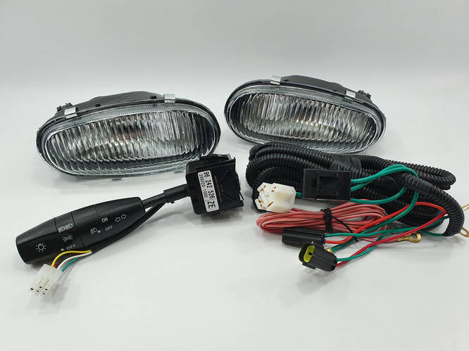 Купить Комплект противотуманных фар Ланос, Сенс с проводами и ...