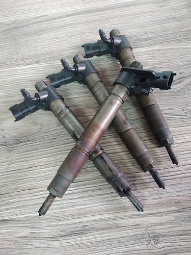 Форсунка уприскування палива Peugeot Citroen Fiat Ford 2.2HDI ...