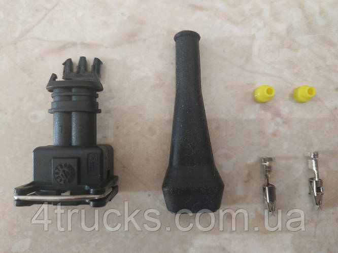 Купить Штекер габаритного фонаря с пыльником DAF Renault Iveco Daily ...