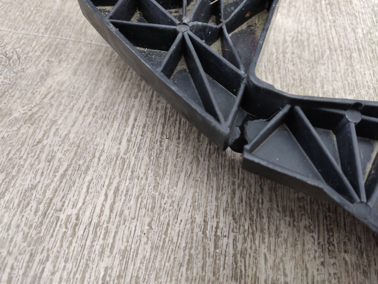 Купити Кронштейн підсилювач абсорбер переднього бампера VAG SEAT IBIZA ...