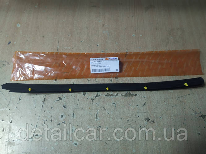 Ущільнювач двері передньої зовнішній VW T5 1.9-2.5 2003->; (L ...