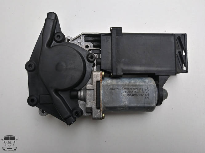 Купить Моторчик электро стеклоподъемника задний (правый) Пассат Б4 ...