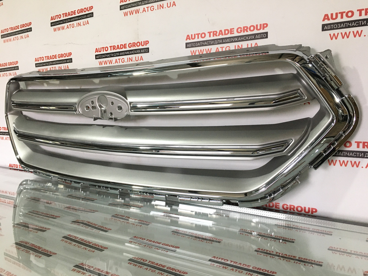 Решетка радиатора grill Ford Escape MK3 17-19 полностью хром без ...