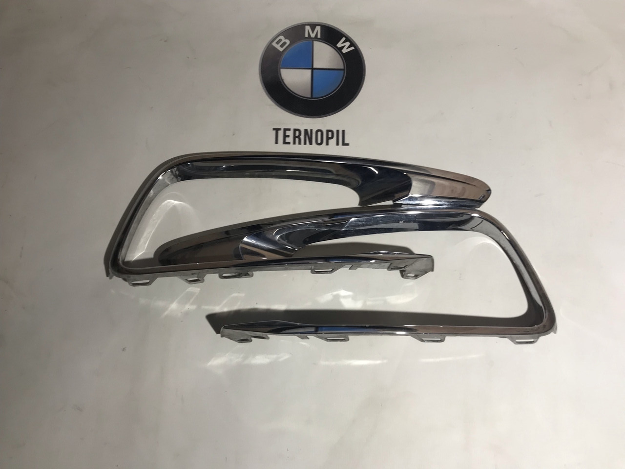 Купити Накладка хром решітки бампера нижня права ліва бмв bmw 6 ф F06 ...