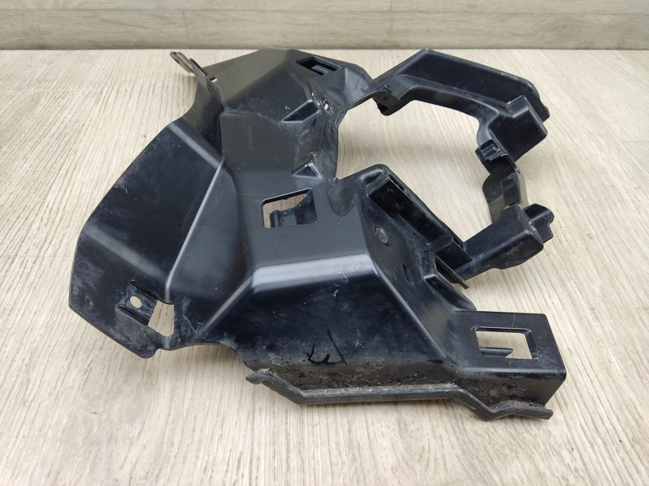 Кронштейн кріплення туманки ПТФ переднього бампера правий BMW 1 F20 F21 ...