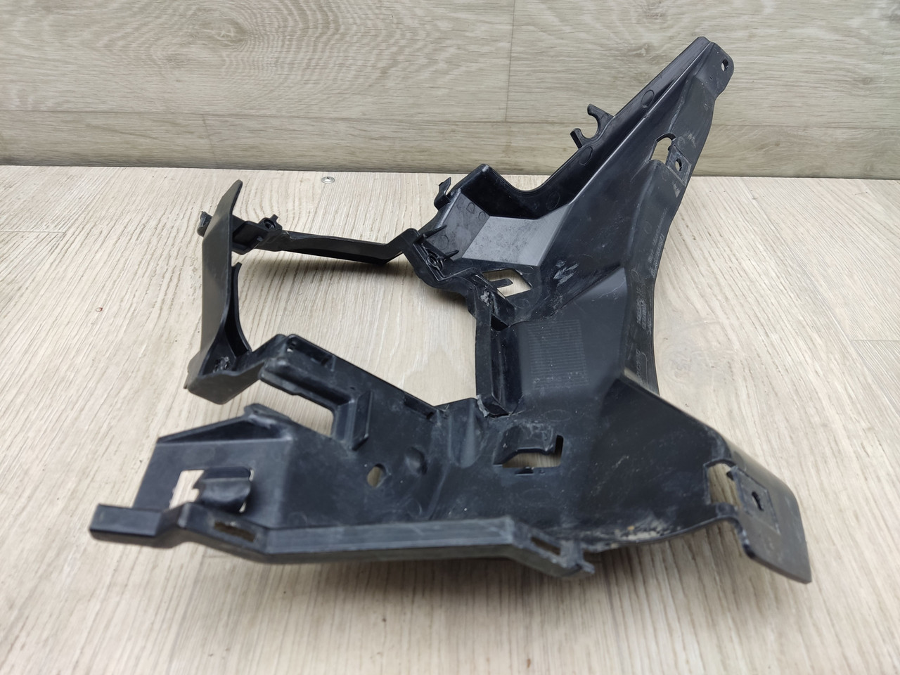 Кронштейн кріплення туманки ПТФ переднього бампера правий BMW 1 F20 F21 ...