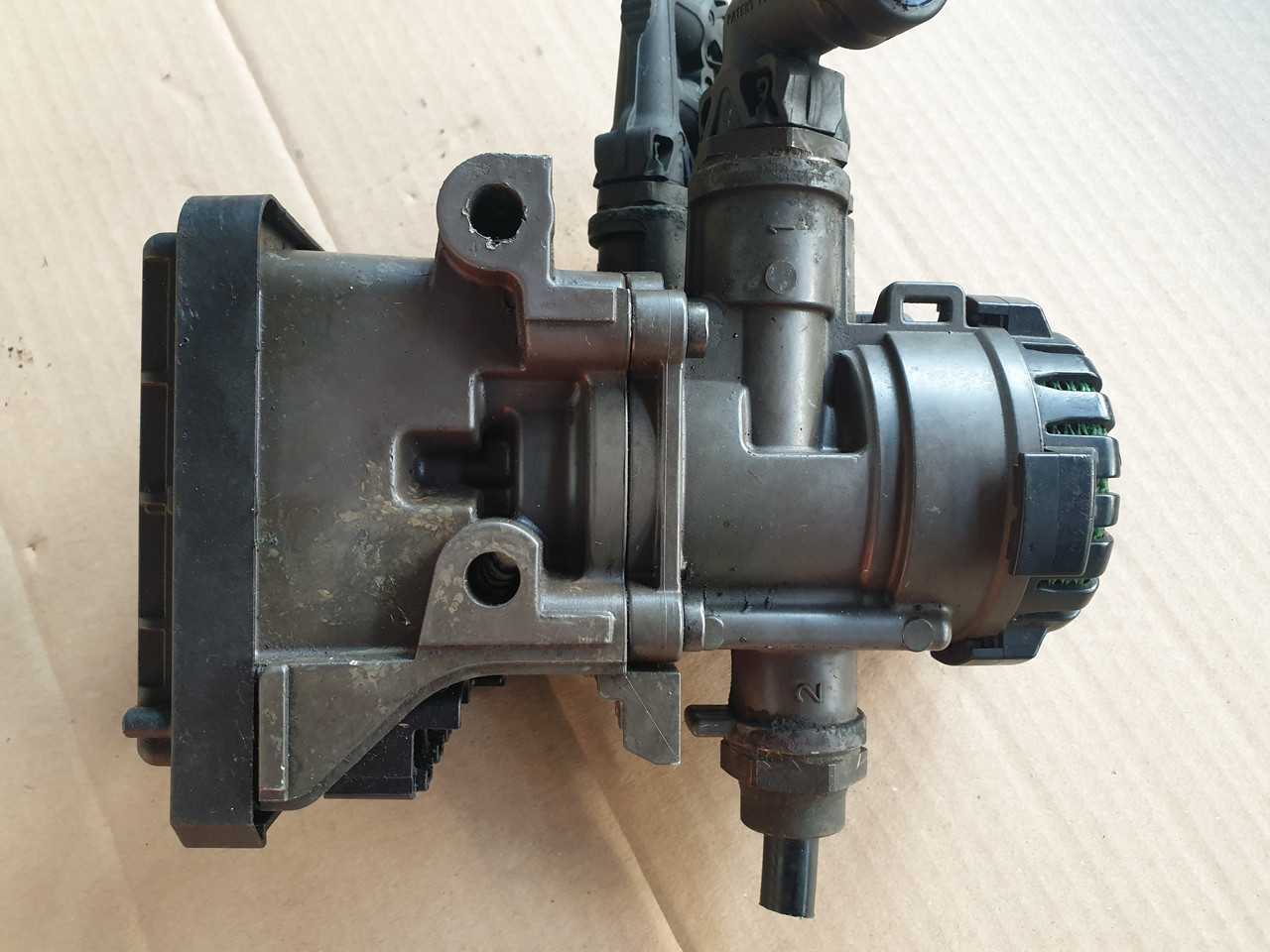 Модулятор EBS Volvo 21122034 Knorr Bremse K021203, цена 4388.23 грн ...