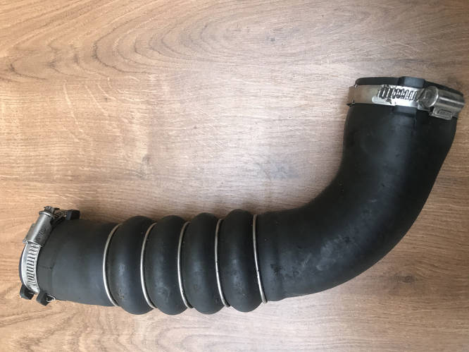 Патрубок интеркулера правый Audi A6 C6 3.0TDI 4F0145738F (ID#1524371424 ...