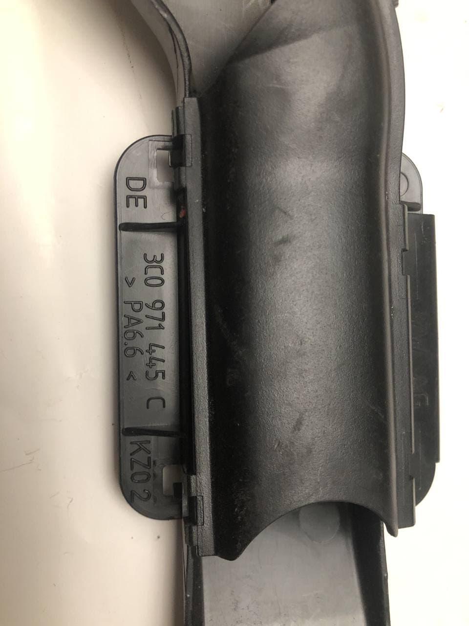 Канал для кабеля 3C0 971 445 C 3C0971445C VAG VW Passat B6 Skoda SuperB ...