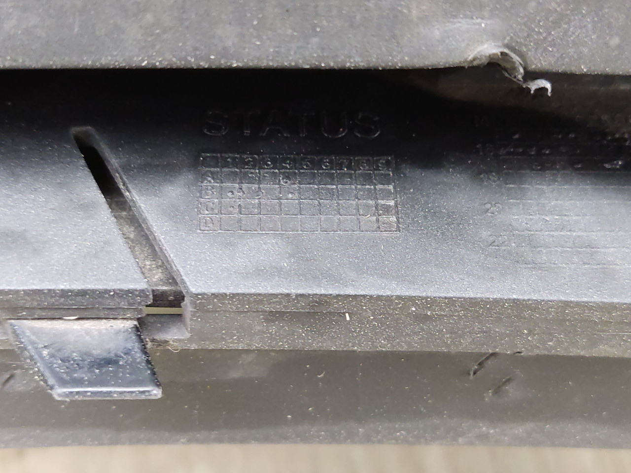 Накладка заглушка решетка противотуманной фары переднего бампера левая ...