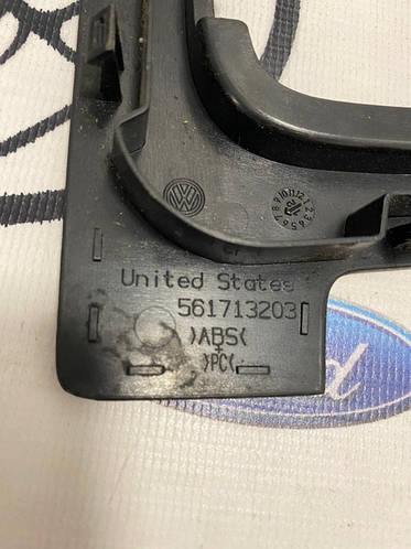 Купить Накладка кулисы Volkswagen Passat B7 (б/у) 561713203, цена 811 ...