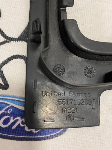 Купить Накладка кулисы Volkswagen Passat B7 (б/у) 561713203, цена 811 ...