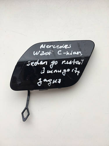 Купить Заглушка буксировочного крюка Mercedes W205 C-klasдо дорестайл ...