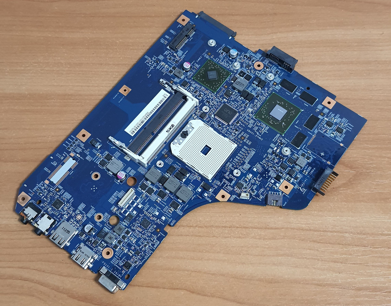 Б/У Материнская плата для Acer 5560 , AMD DIS, AMD Radeon HD 6650M 1GB ...