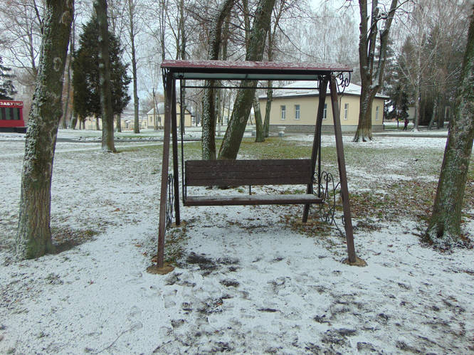 Качеля лавочка с навесом, 2м, цена 19880 грн — Prom.ua (ID#1531236626)