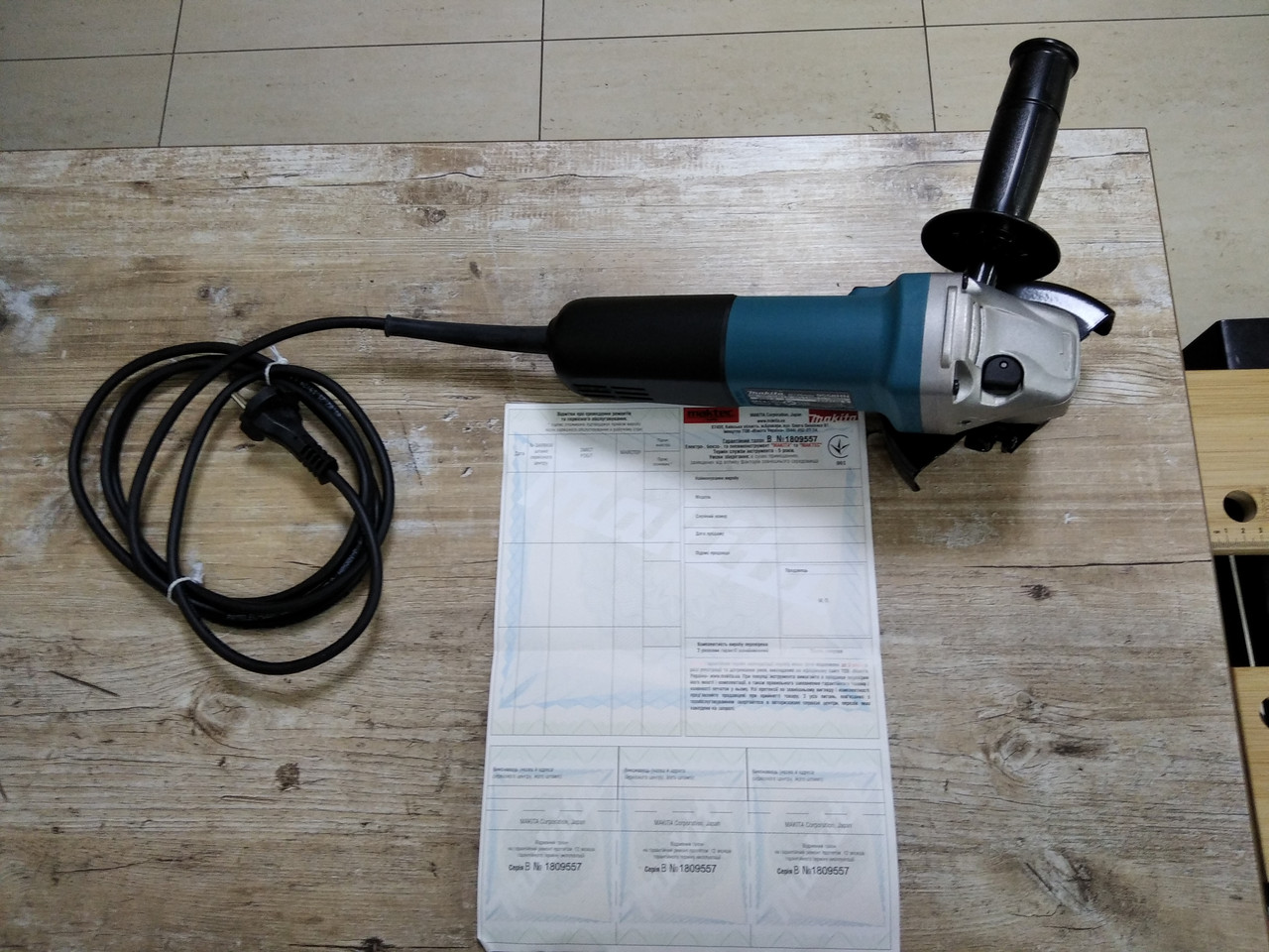 Кутова шліфмашина Makita 9558HNG + ПОДАРУНОК Викрутка бітотримач (ID ...
