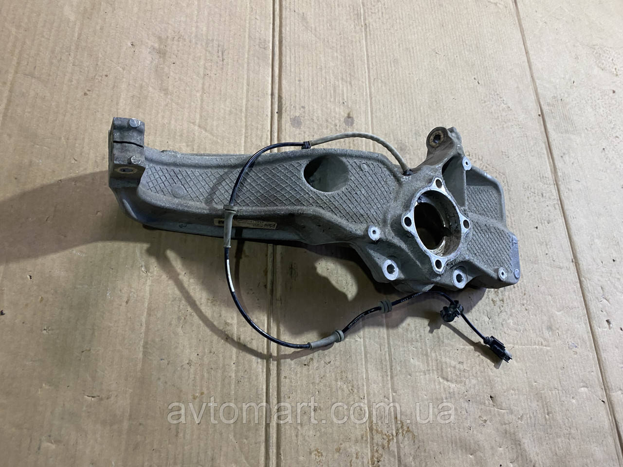 Tesla ms Кулак поворотный передний правый AWD Tesla model S 1030606-00 ...