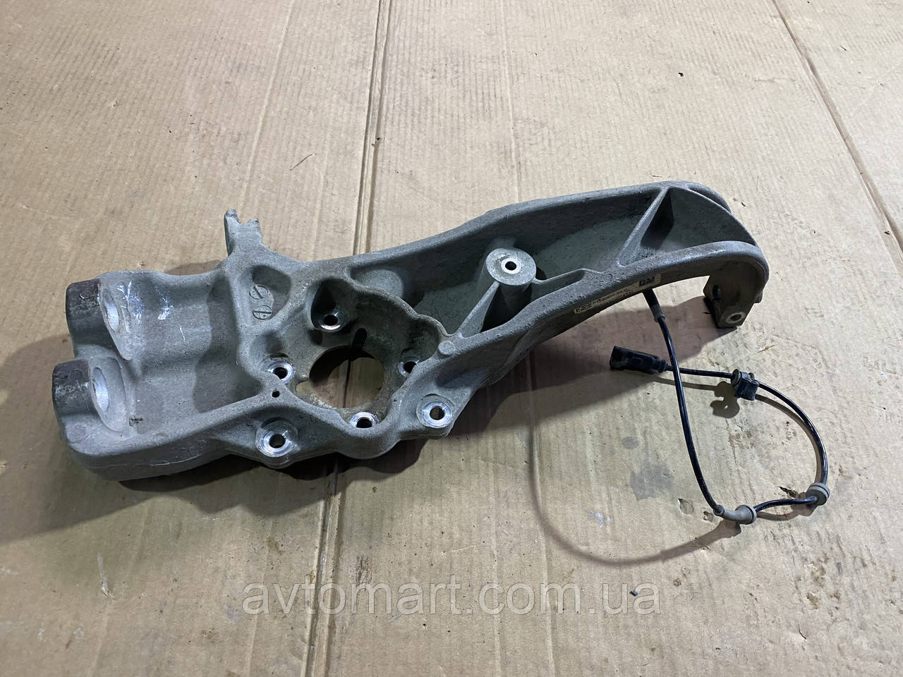 Tesla ms Кулак поворотный передний правый AWD Tesla model S 1030606-00 ...