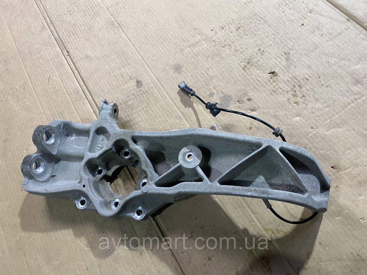 Tesla ms Кулак поворотный передний правый AWD Tesla model S 1030606-00 ...