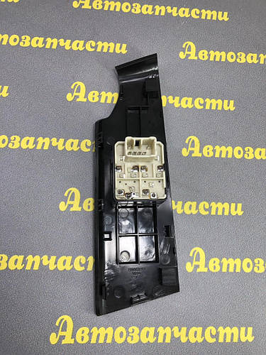 Блок кнопок стеклоподъёмника Aveo T-250 GM передний левый на две кнопки ...