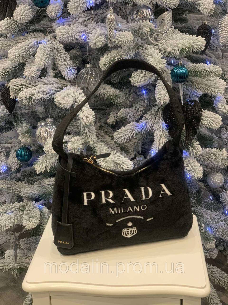 Купить Модная женская меховая чёрная сумка Prada Прада, цена 2500 ...