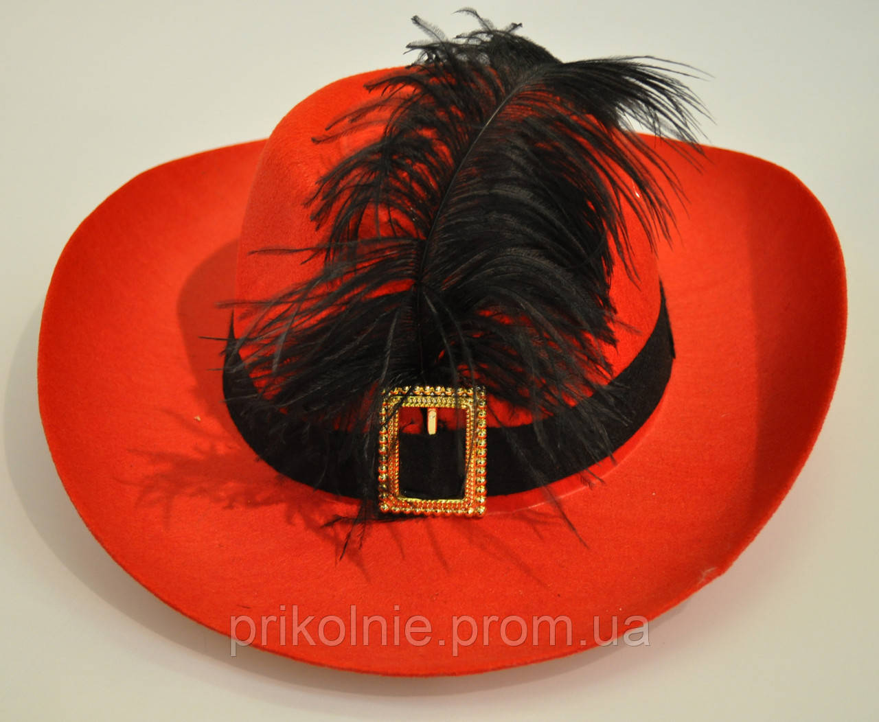 Купить Шляпа Мушкетера с пером (красная), цена 98.56 ₴ — Prom.ua (ID ...