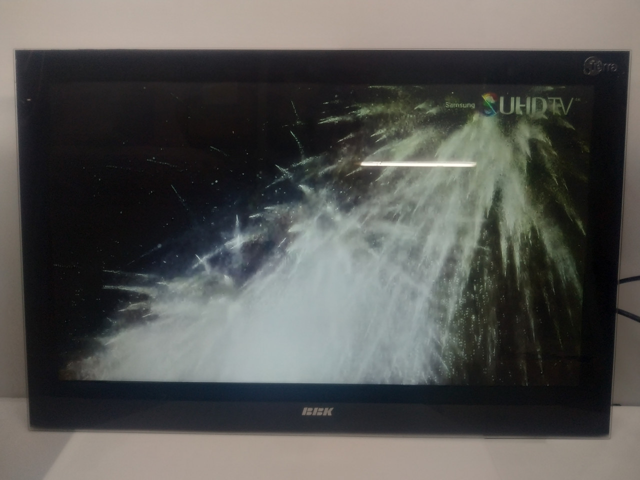 LED телевизор 26" BBK LEM-2665 (Full HD) проблема со звуком матрица V260H1-LE8. телевизоры