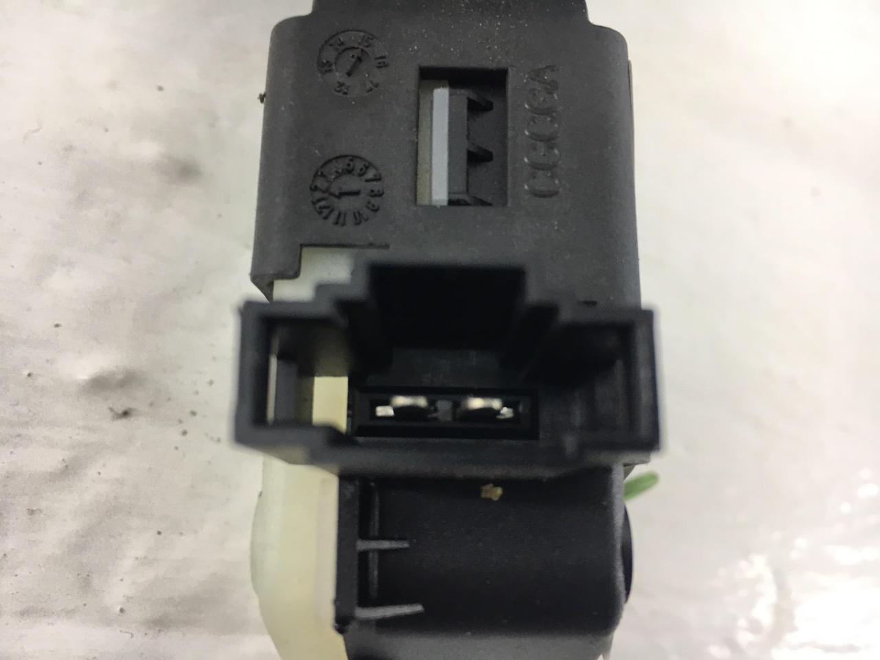 Замок лючка бака VOLVO XC60 2008-2017 31299107, ціна 800 грн — Prom.ua ...