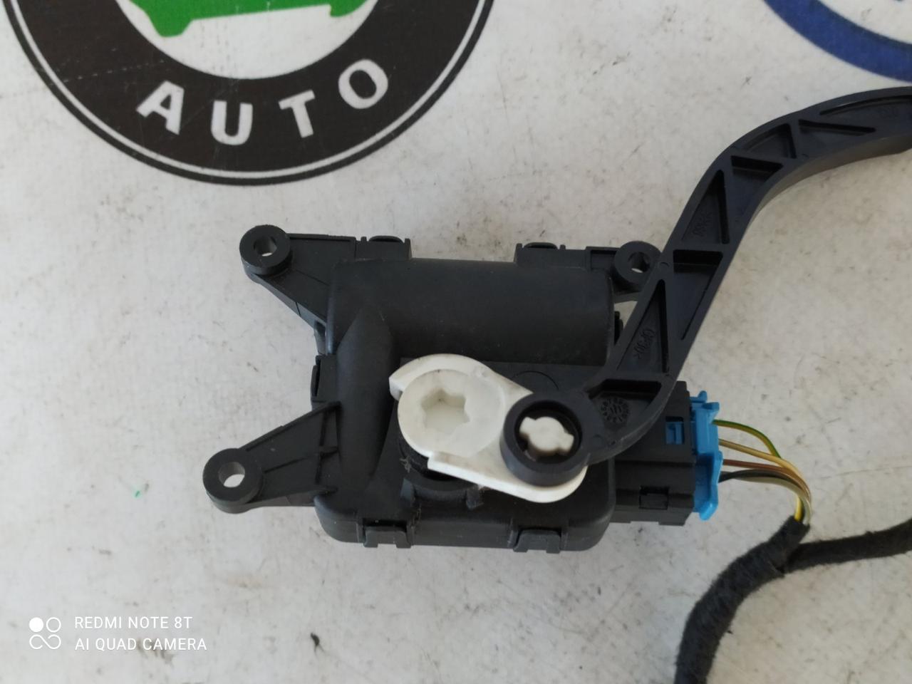 Купити Моторчик заслінки пічки 561907511E VW Б 7 USA, ціна 650 грн ...