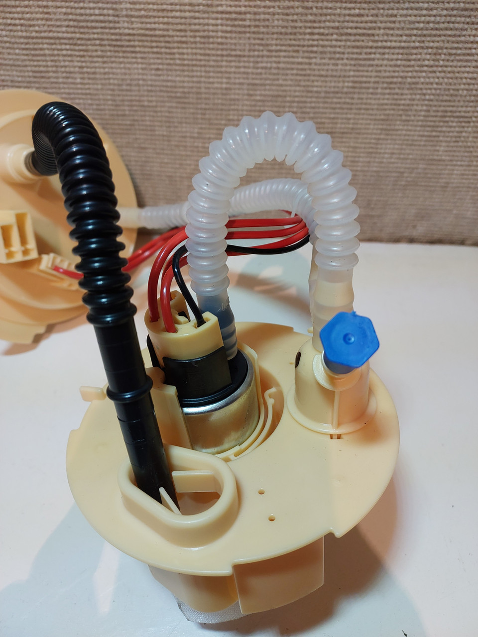 Купити Паливний насос взборі AUDI 4M0919088K, ціна 7700 ₴ - Prom.ua (ID ...