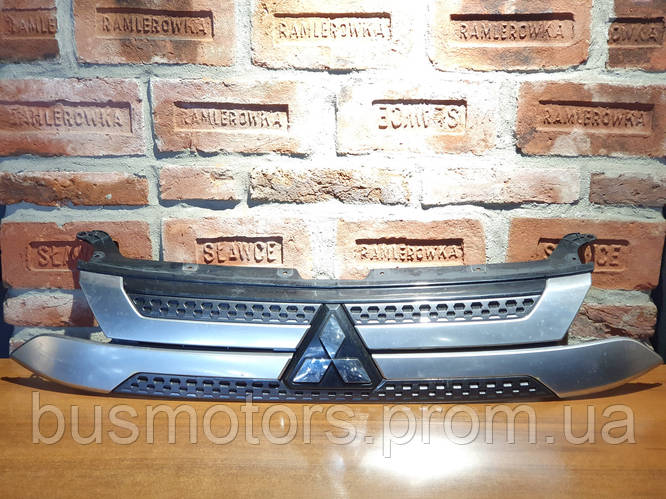 Решетка радиатора Mitsubishi Outlander 3 2018- 7450B298 7450B299 ...