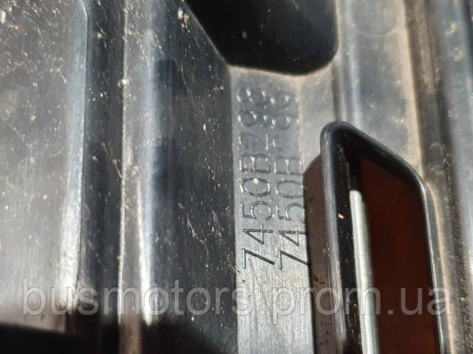 Купити Решітка радіатора Mitsubishi Outlander 3 2018 - 7450B298 ...