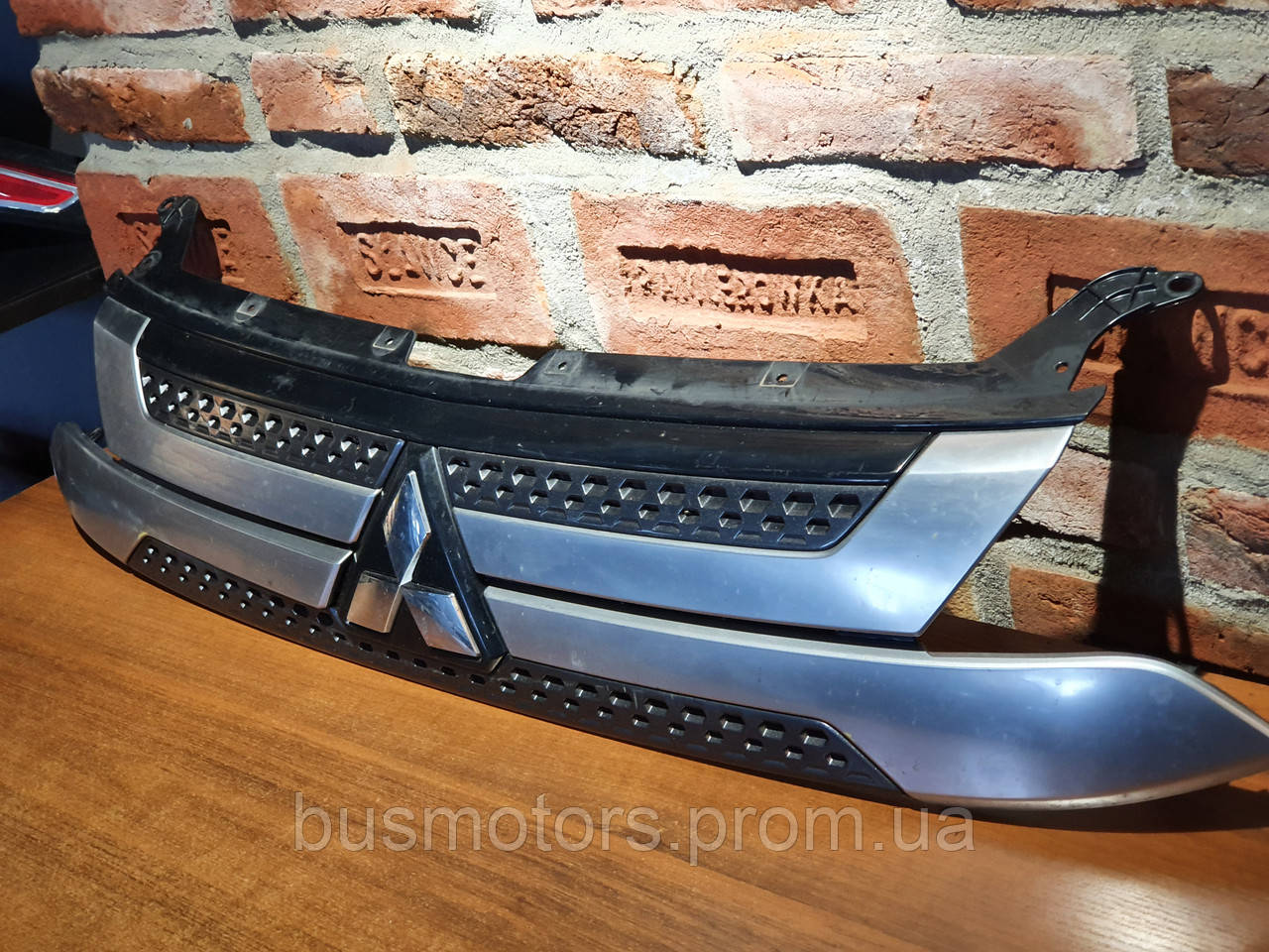 Купити Решітка радіатора Mitsubishi Outlander 3 2018 - 7450B298 ...