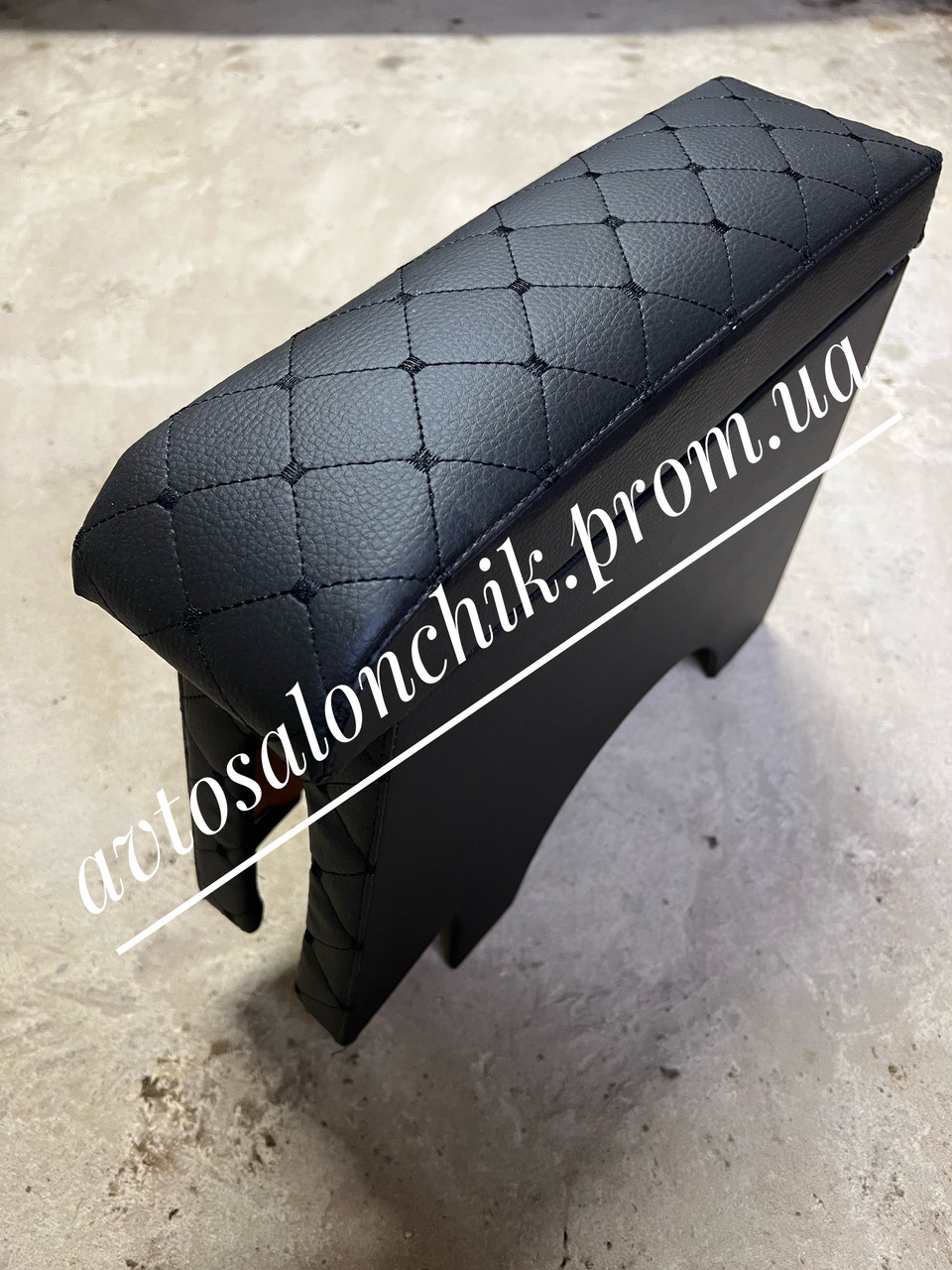 Подлокотник Бар ВАЗ 2108 2109 21099 Черный с Черной Строчкой РОМБ МАКСИ ...