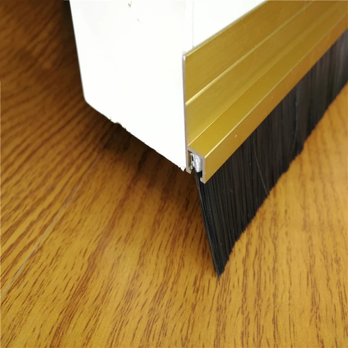 Купить Уплотнитель Щетка на низ двери от насекомых 25 мм. Щётка на ...