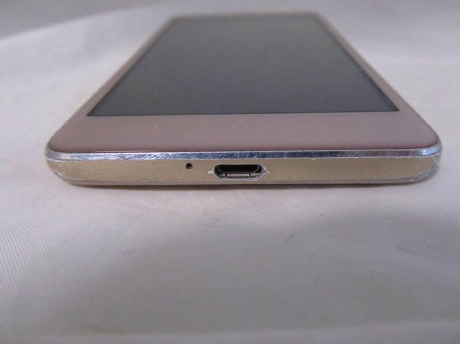 Bravis X500 Trace Pro Dual Sim Gold, цена 199 грн — Prom.ua (ID#1563358044)