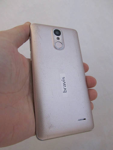 Bravis X500 Trace Pro Dual Sim Gold, цена 199 грн — Prom.ua (ID#1563358044)