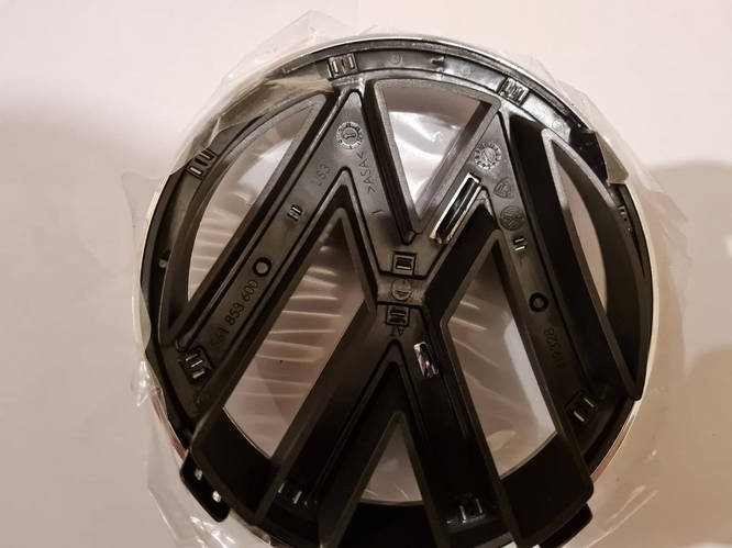 Эмблема (значок) радиаторной решетки Volkswagen Passat B7 2010-15 USA ...