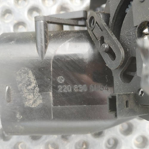 Купить A2208300154 Mercedes w220 дефлектор воздушный левый / Дефлектор ...