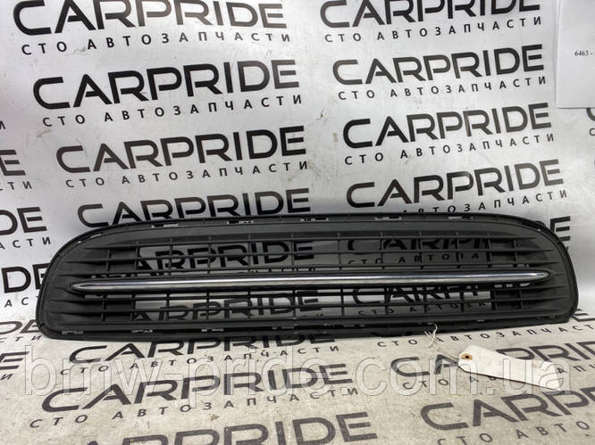 Купить Решетка бампера Mini Cooper R55 перед. (б/у), цена 1600 ₴ — Prom ...