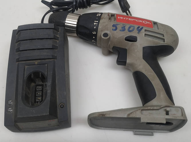 Шуруповерт аккумуляторный Интерскол ДА-18ЭР на запчасти под разборку ...