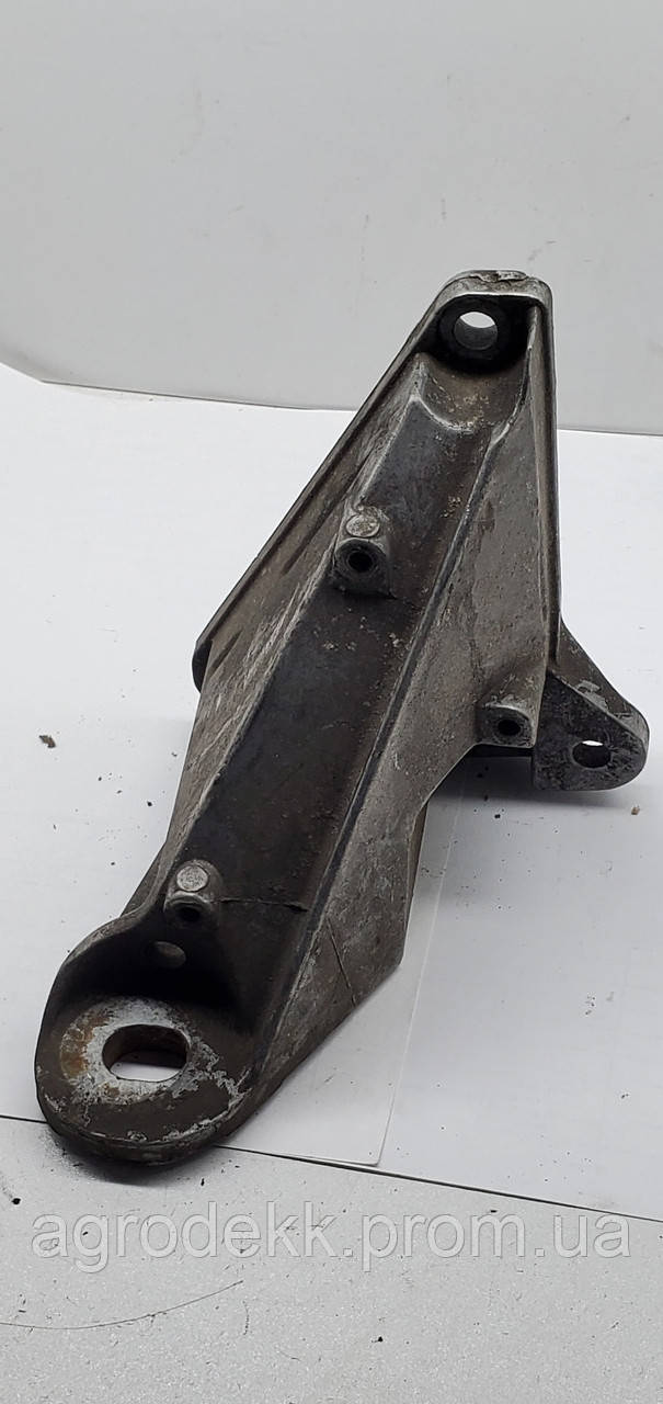 Кронштейн коробки передач VW Passat B5, Audi A6, 8D0399113AS (ID ...