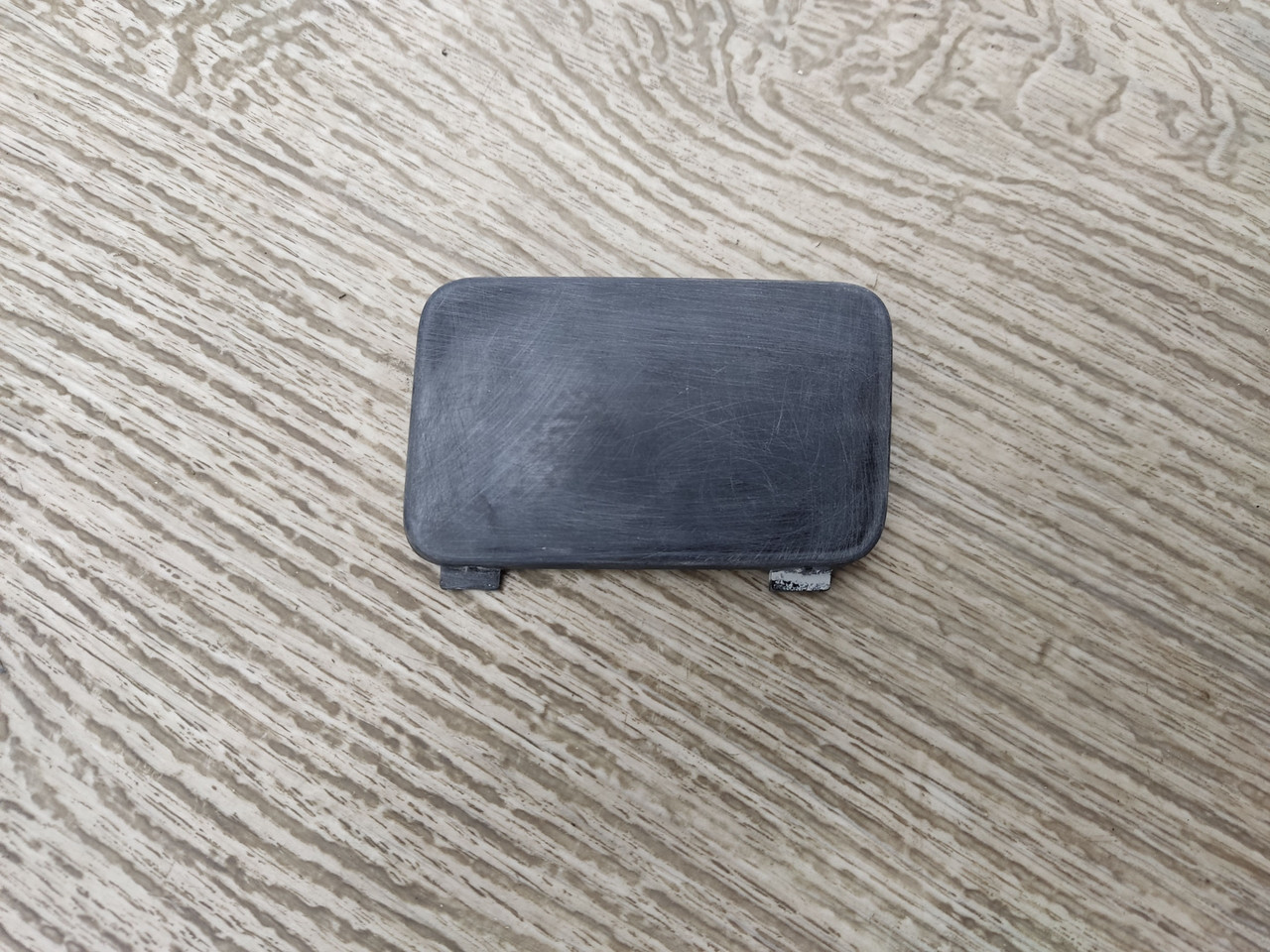 Купить Заглушка буксирувального крюка гака заднього бампера Audi Q5 8R ...