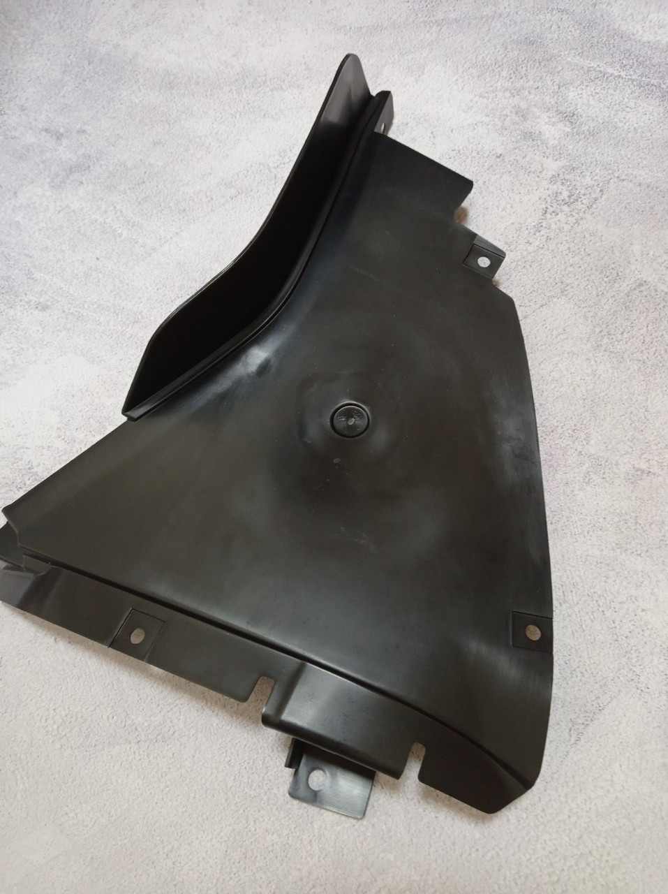 Щиток правий під М бампер BMW 5 F10 (БМВ 5 Ф10) 2010-2017 51758045195 ...